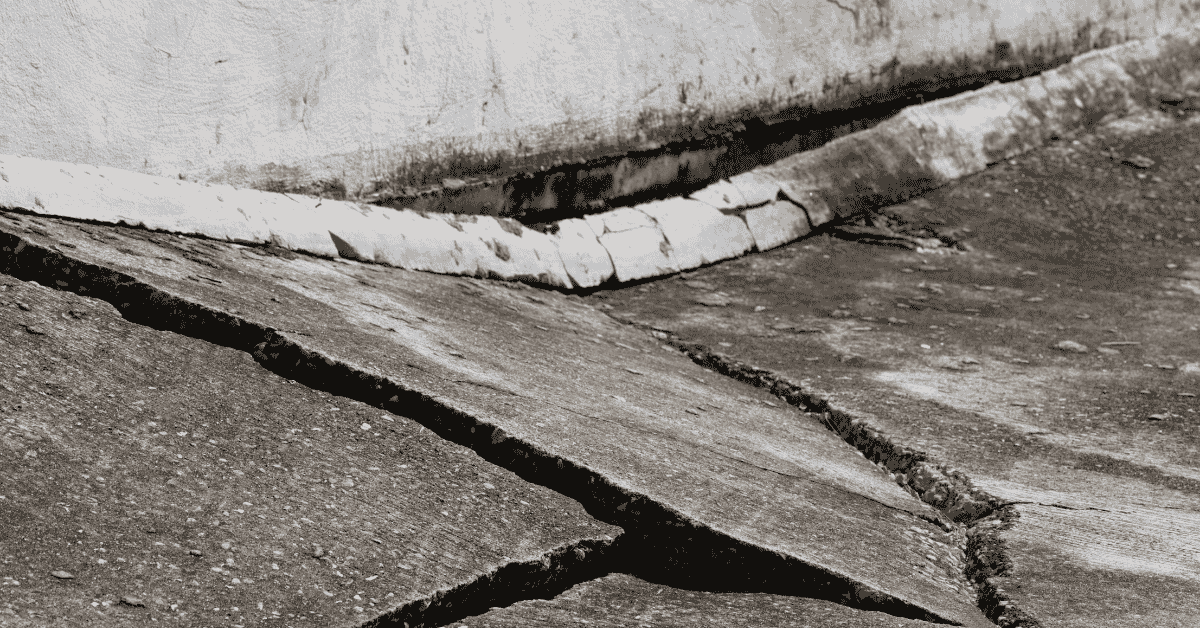 Selling A House With Subsidence In 2026 | UK Guide